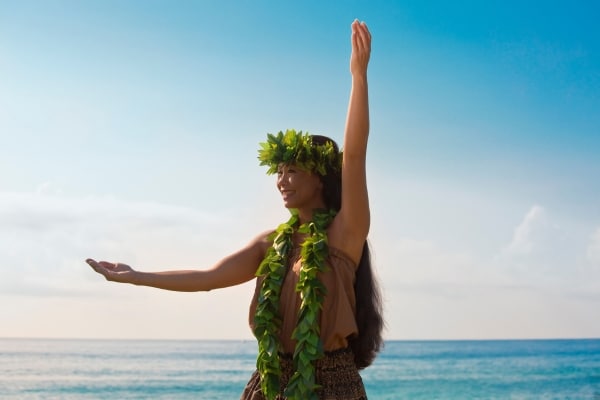 Hula Dancing Classes For Visitors To Learn The Traditional Dance | Kona ...